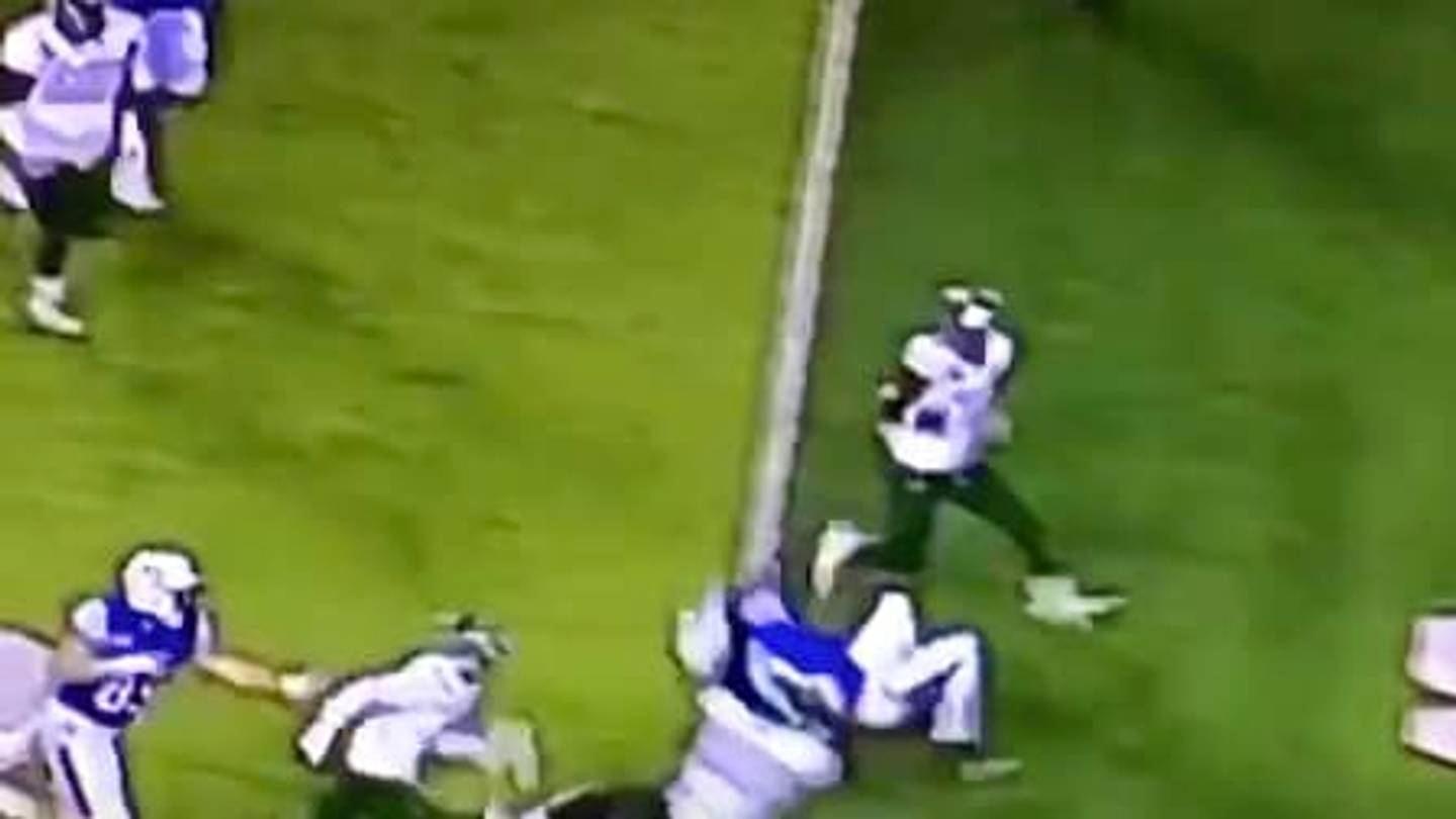 VIDEO: Kentucky QB Terry Wilson Carted off Field After Horse-Collar ...