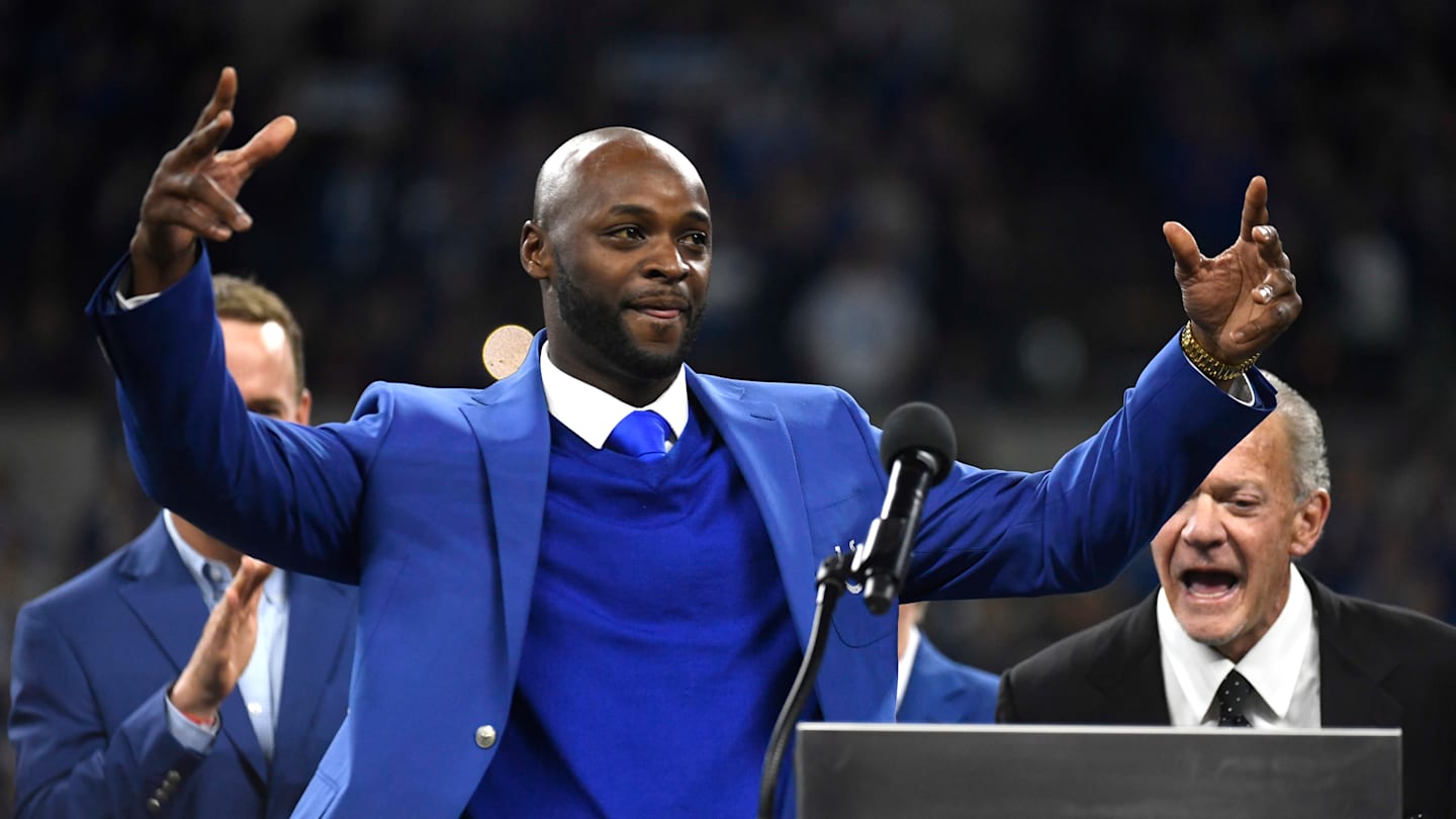 Isaac Bruce Making Hall of Fame and Not Reggie Wayne Doesn't Add Up