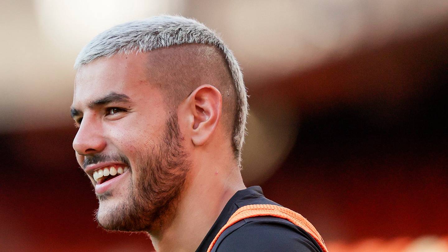 Équipe de France : Theo Hernandez affiche sa fierté sur Twitter