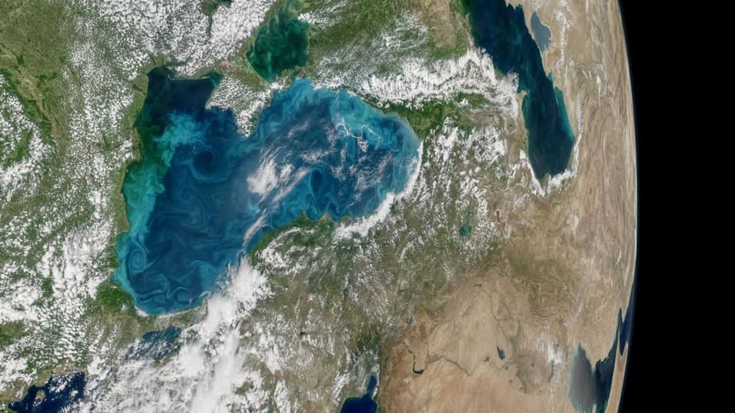 8 Things You Need To Know About Earth Mental Floss 8-things-you-need-to-know-about-earth-mental-floss