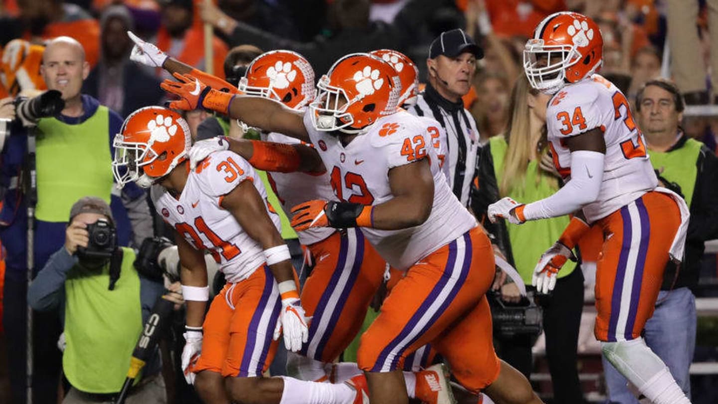 Clemson football opens as 6-point favorites over Miami