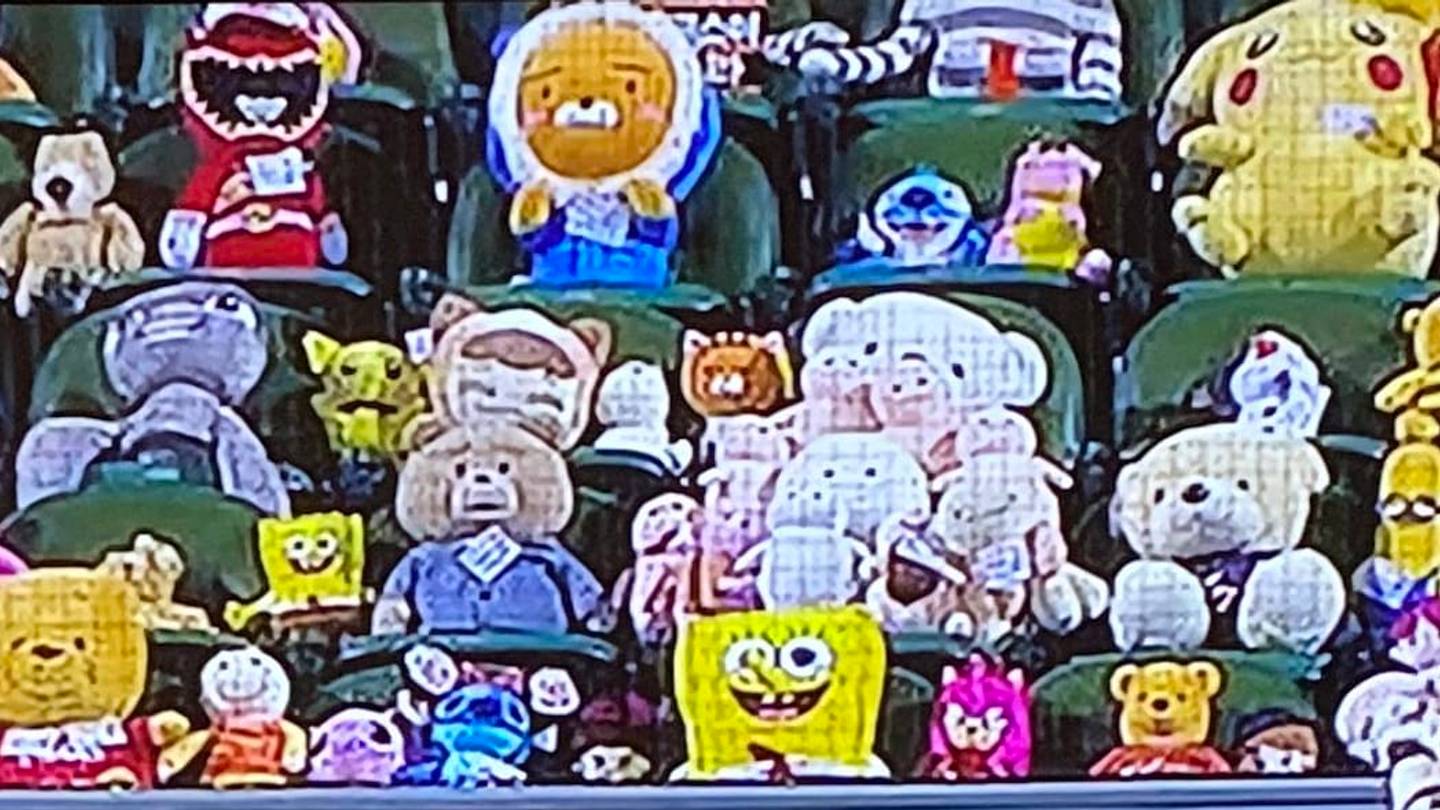 KBO Playing Games in Front of Stuffed Animal Fans is a COVID-19 Trend ...