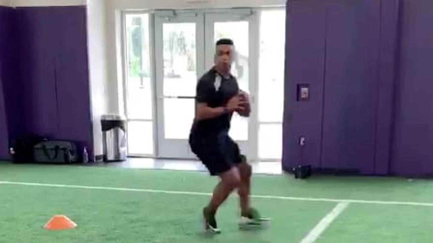 VIDEO: Tua Tagovailoa Shows off Pocket Presence and Footwork in Post ...