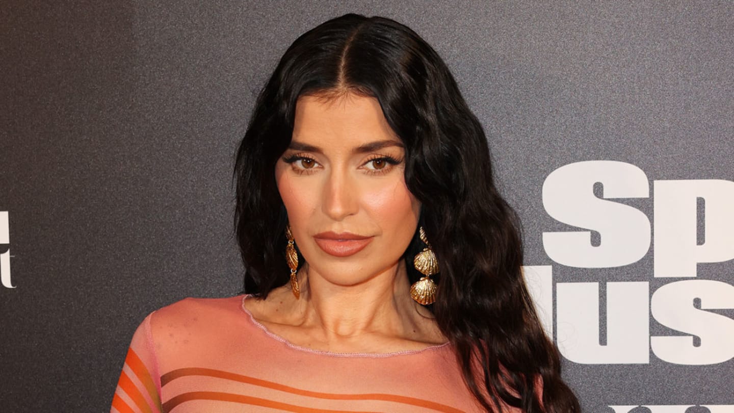 Nicole Williams English Has the Most Relatable Fashion Icons si_lifestyle