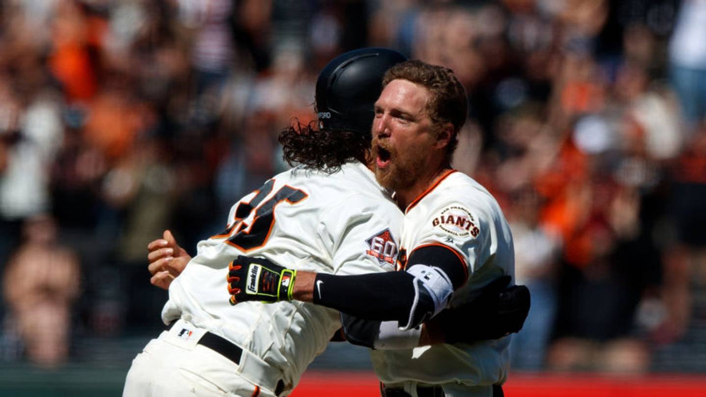 Hunter Pence Delivers for the Giants in Extra Innings Win Over Padres