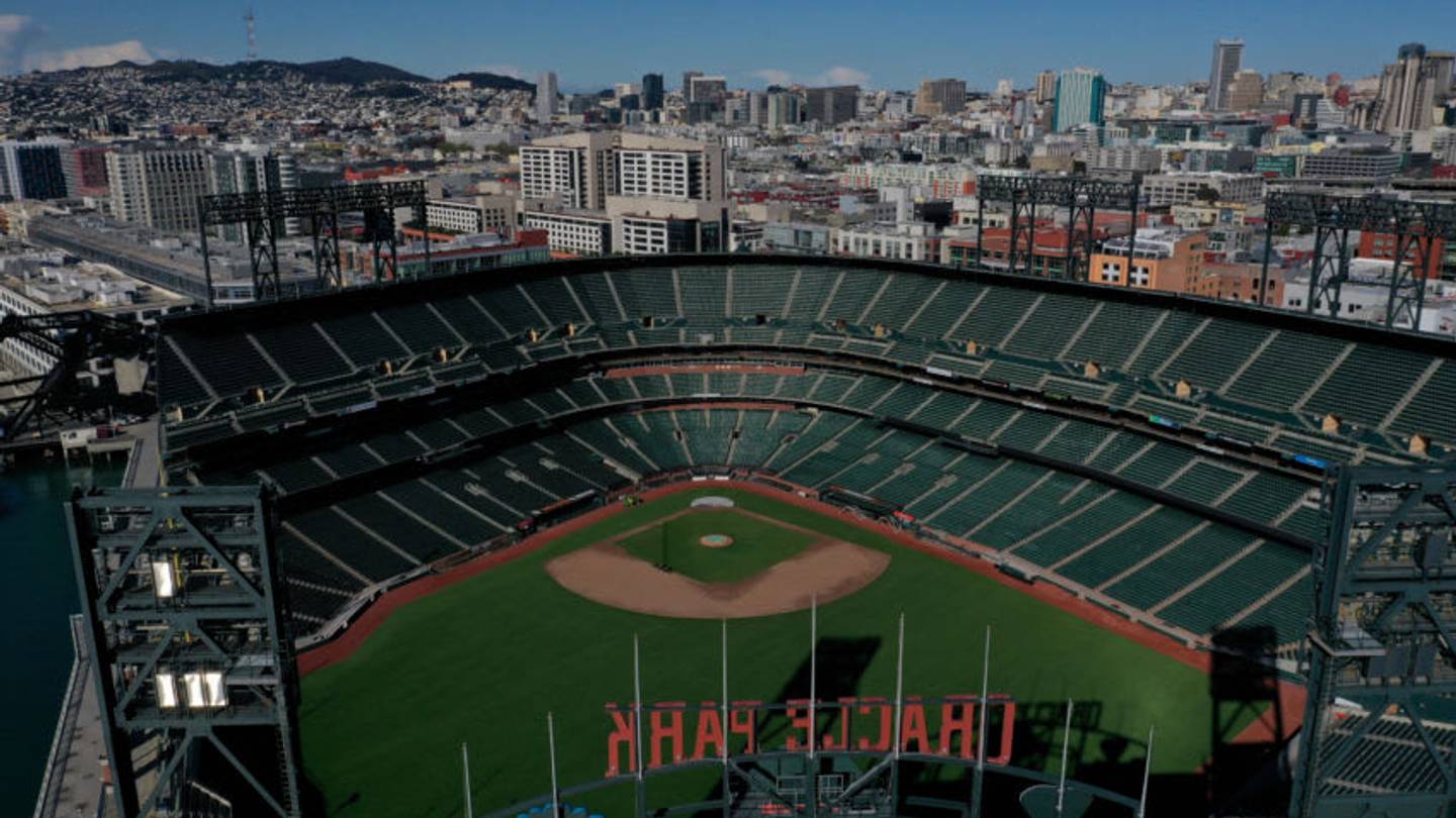 SF Giants news: Governor OKs live sports in June