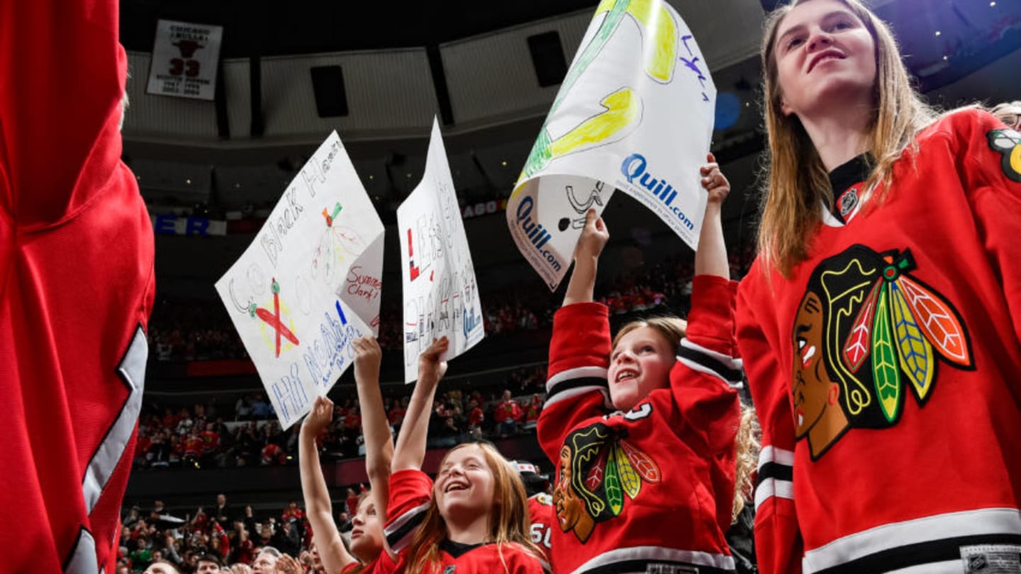 Chicago Blackhawks Fans Must Be Louder in 2017-18