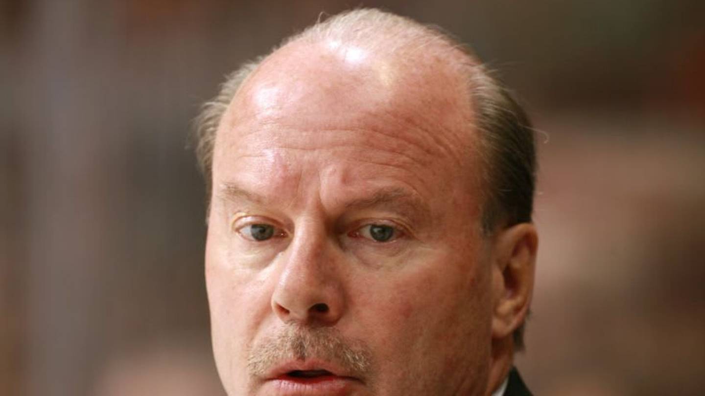Chicago Blackhawks Greatest 100- #51 Mike Keenan
