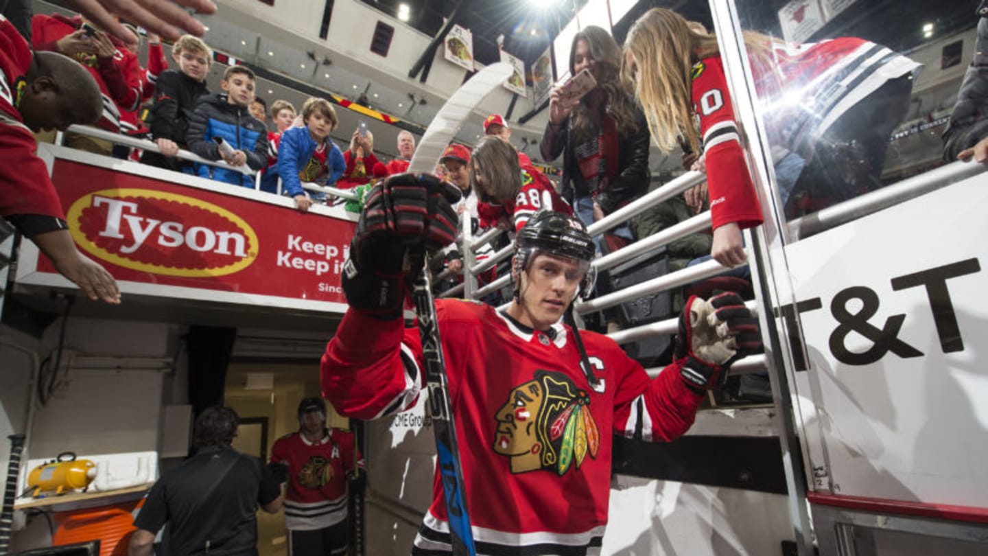 Chicago Blackhawks vs Toronto Maple Leafs: Odds, Predictions and More