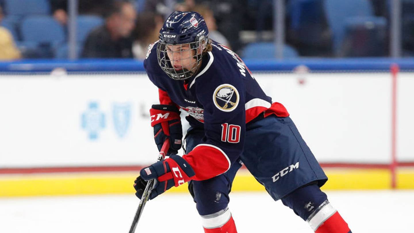 Chicago Blackhawks Could Bolster Center Depth With Blake McLaughlin