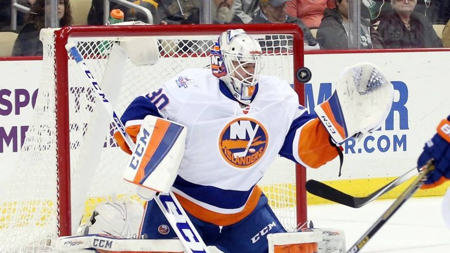 New York Islanders History Reveals How To Deal With Three Goalies