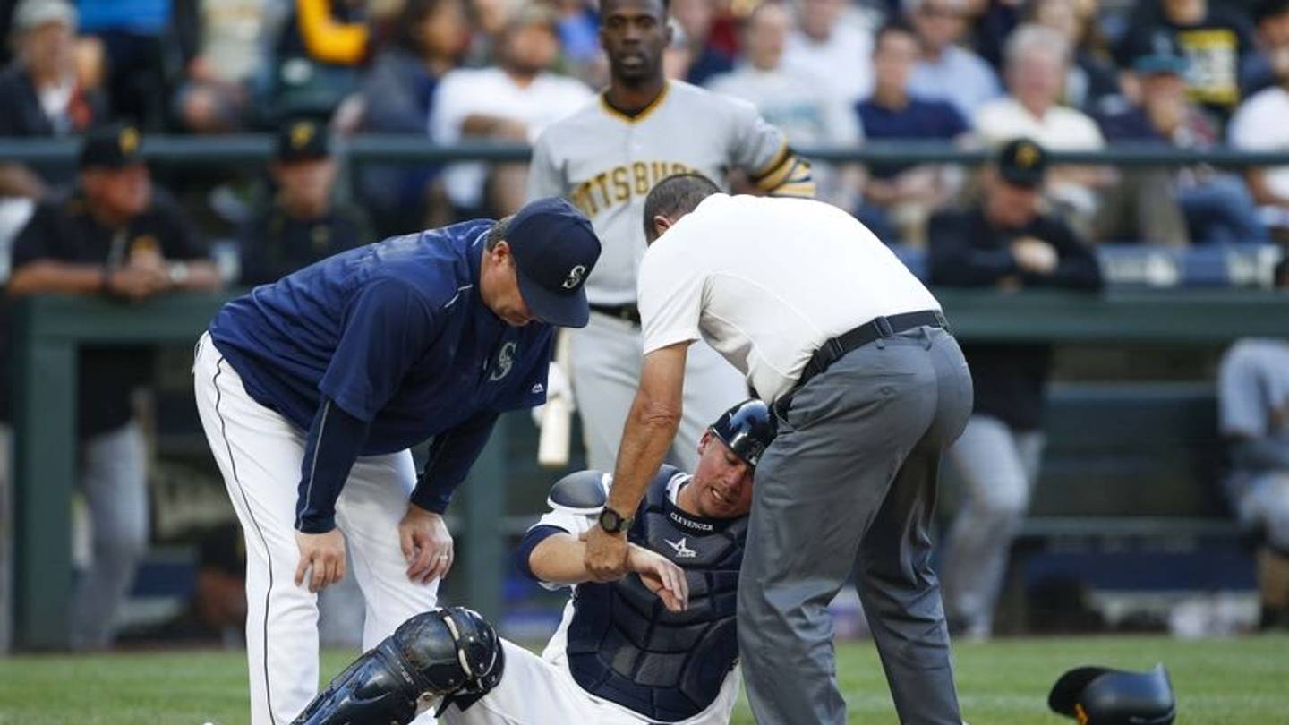 Seattle Mariners: Steve Clevenger, You're Outta Here