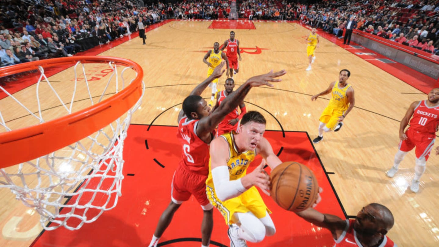 Rockets blow out Warriors with lock-down defense