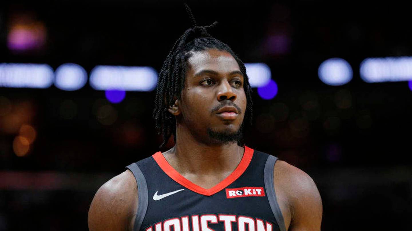 Why Chris Clemons deserves praise for handling of rookie season