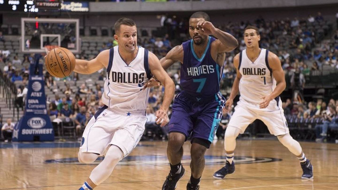 Dallas Mavericks: Showing Some Love to JJ Barea