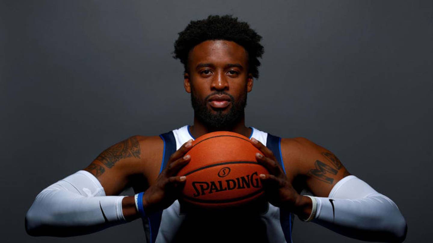 Dallas Mavericks: Wesley Matthews expecting to shoot deeper threes