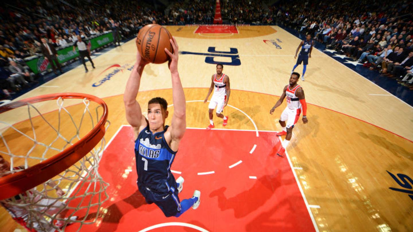 Dallas Mavericks: See all of Dwight Powell’s dunk from this season