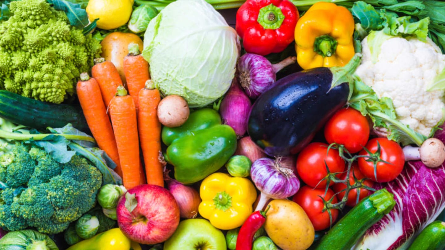 How to Choose 13 Fruits and Vegetables | Mental Floss