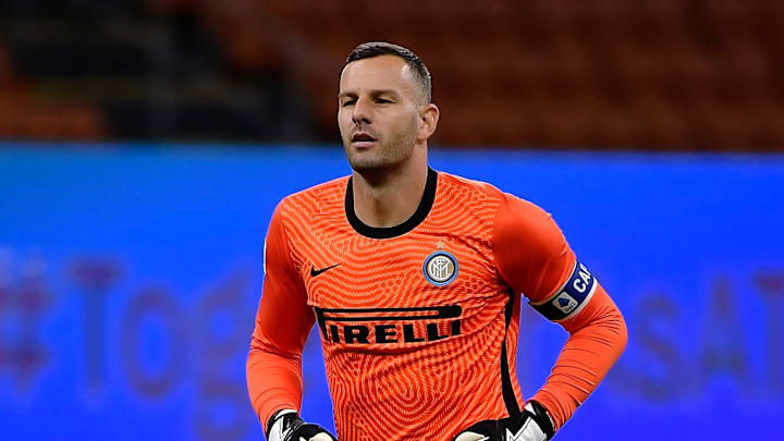 Handanovic scaricato dai tifosi. L'Inter pensa a un futuro 'alla Buffon ...