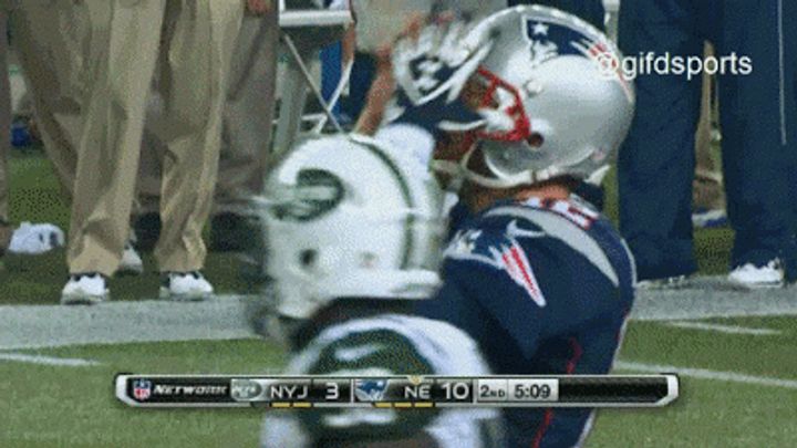 Tom Brady Throwing Motion Gif