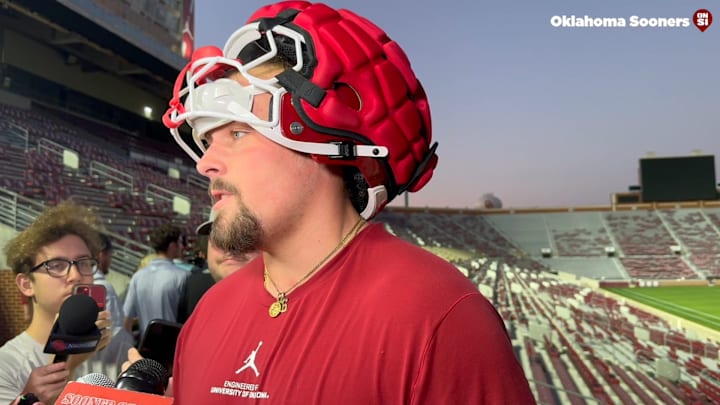 Watch Oklahoma OL Derek Simmons Preview Ole Miss