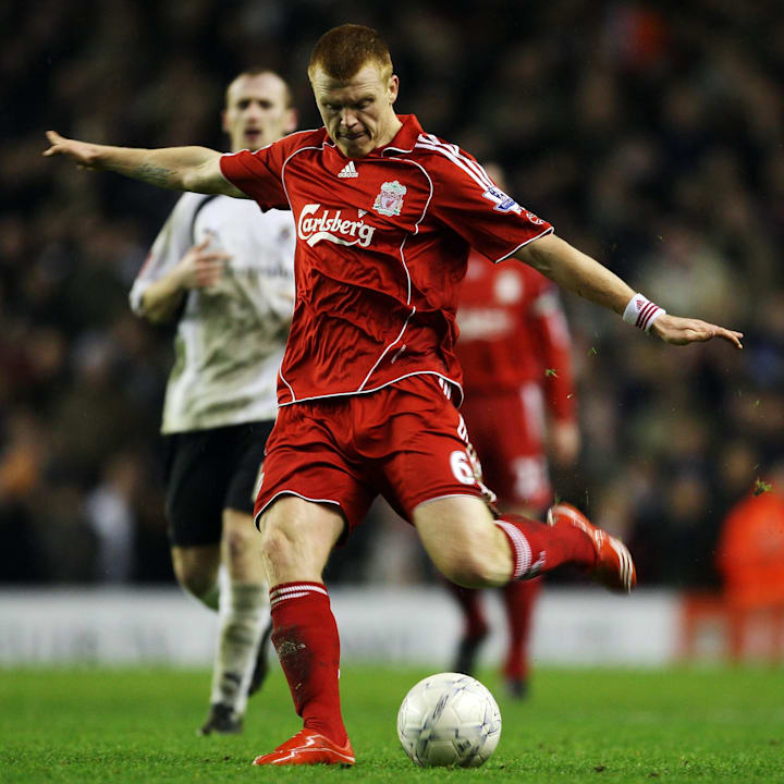 Peter Crouch Recalls Fiery Clash Between Craig Bellamy & Jamie Carragher Peter Crouch Recalls Fiery Clash Between Craig Bellamy & Jamie Carragher