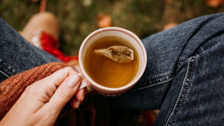 Microwaved Tea Tastes Bad for a Reason | Mental Floss