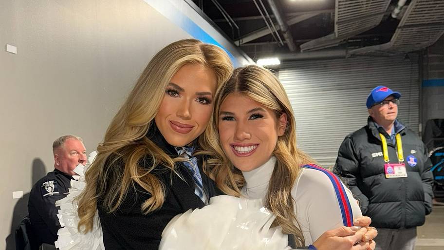 Chiefs heiress Gracie Hunt pens heartfelt birthday note to sister Ava