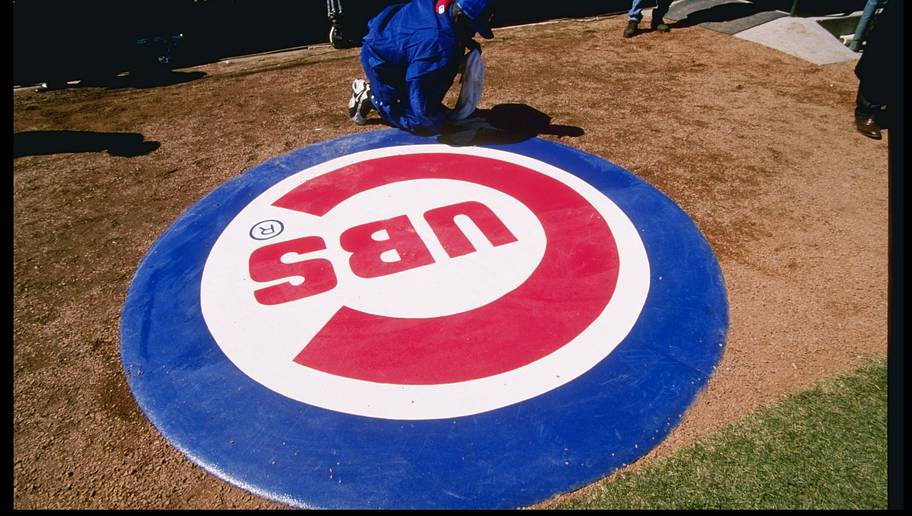 Cubs Are Handling This 'Beer Snake' Situation All Wrong | 12up