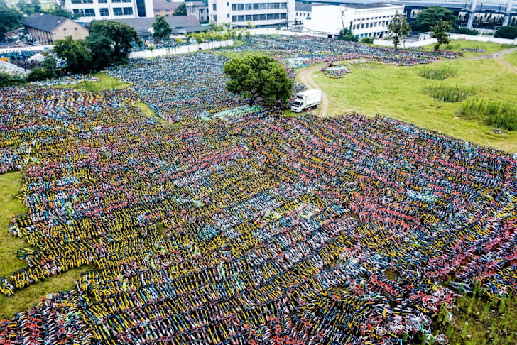 Lazy Cyclists Help Make These Massive Bike Graveyards in China | Mental ...