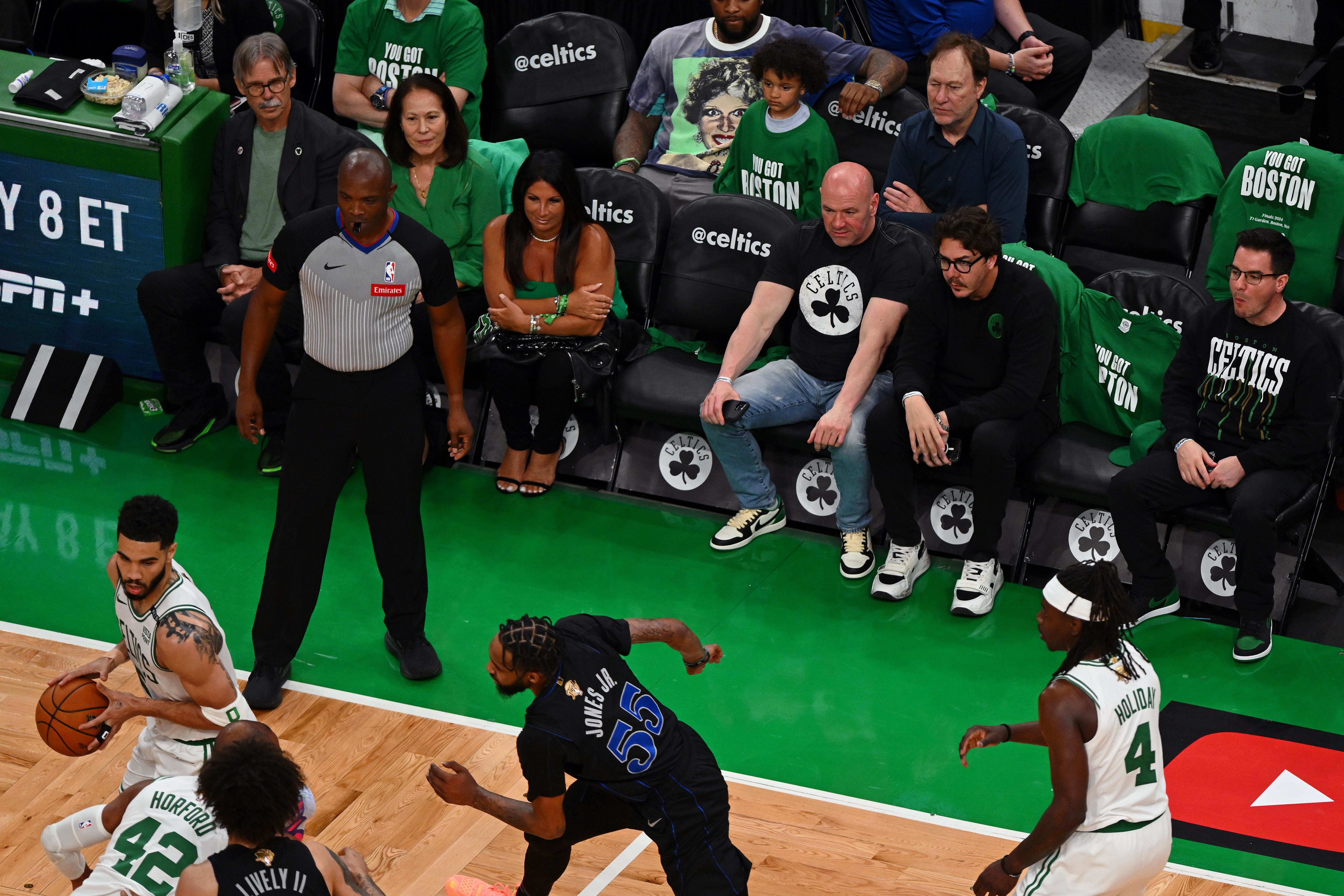 UFC CEO Dana White makes $1.1 million in minutes with outrageous strategy