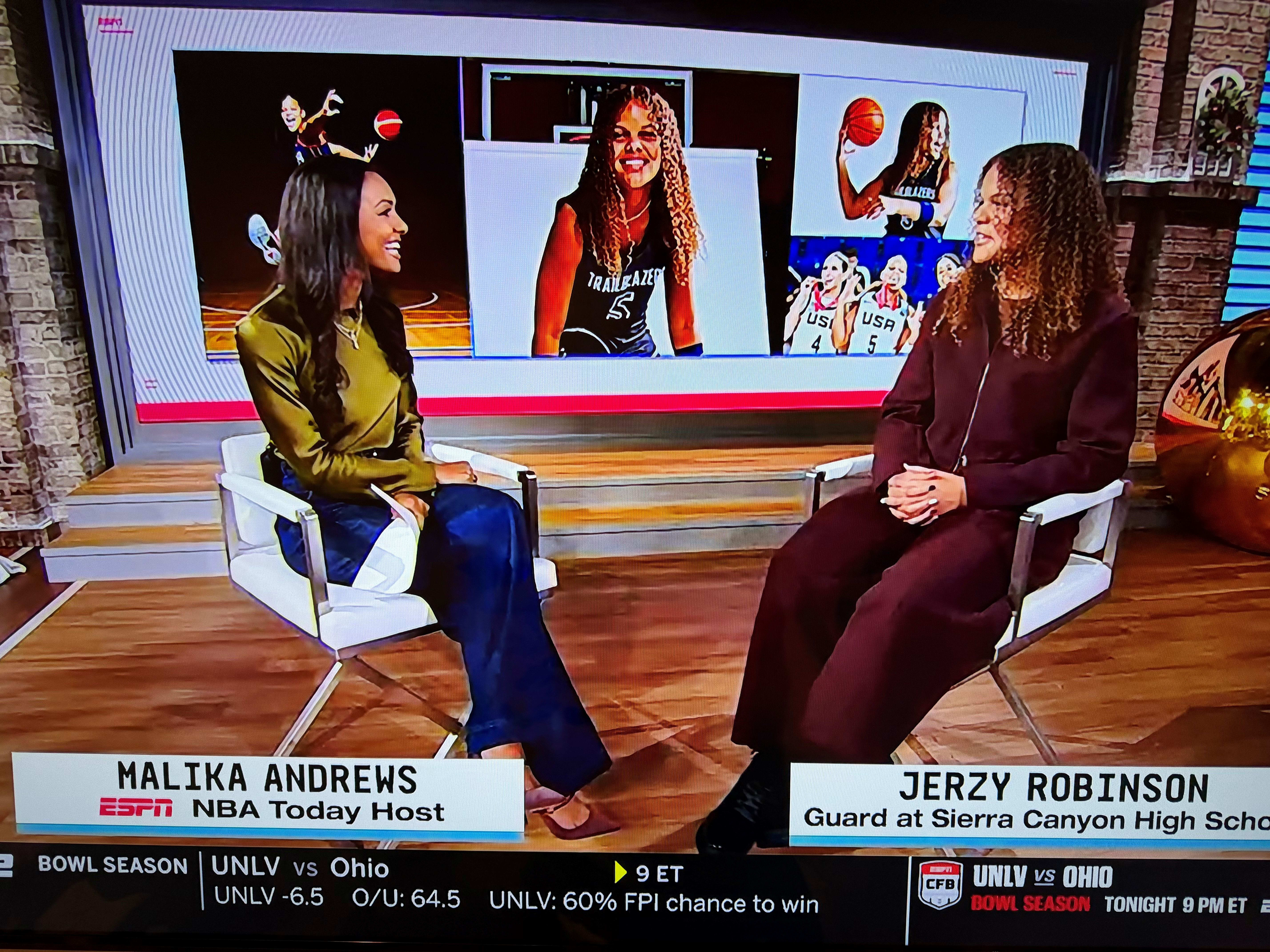 Jerzy Robinson — top girls basketball player in America — makes college ...