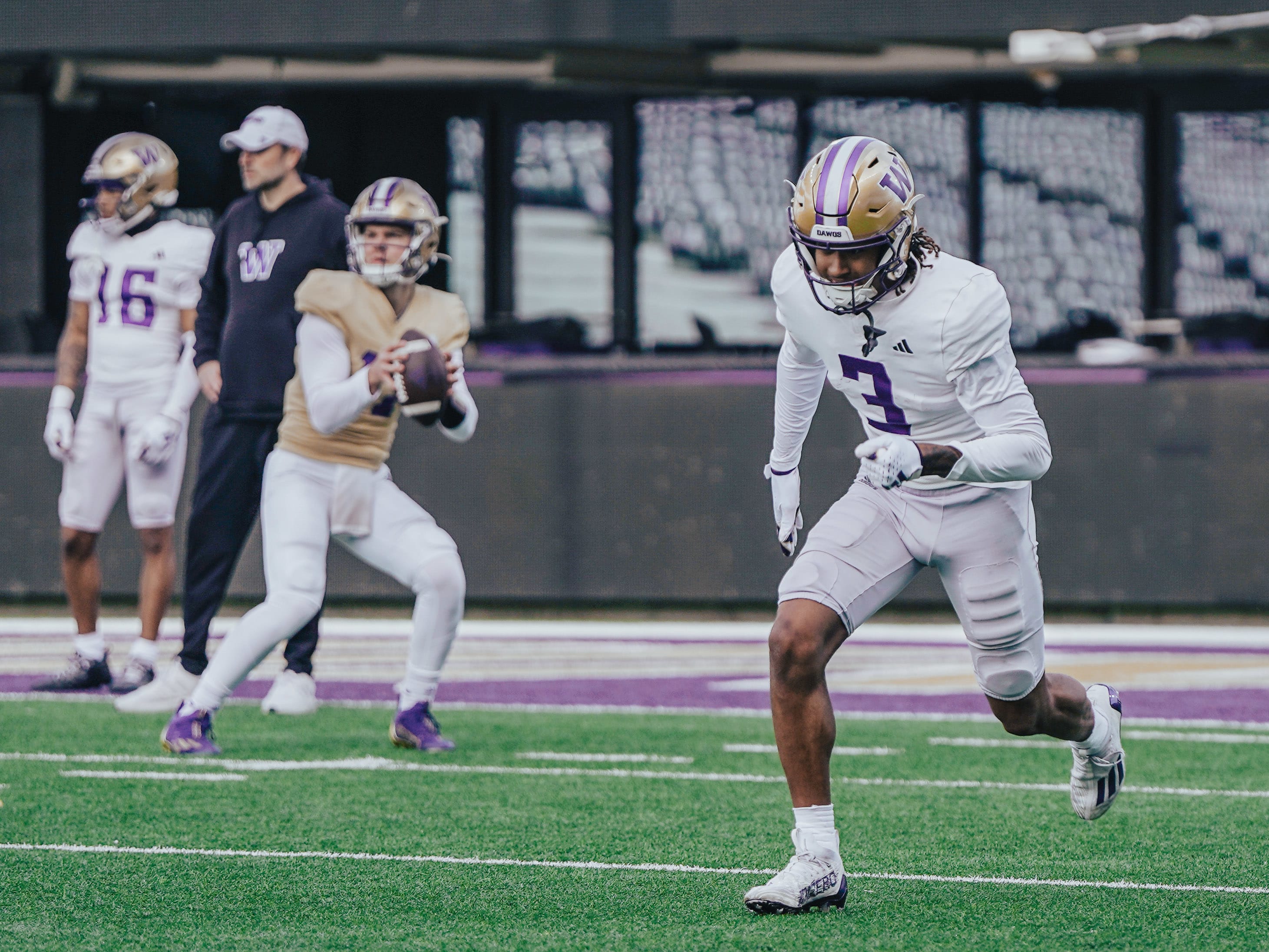 Rashid Williams Takes Spot in UW Pecking Order