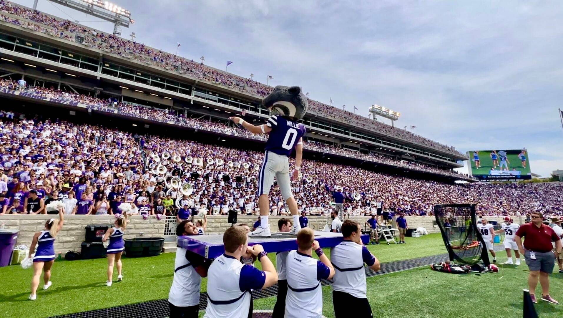 College Football Tour visits Kansas State and Bill Snyder Family Stadium