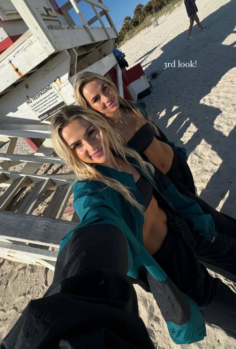 Cavinder twins win holidays in sizzling ‘Merry’ Christmas beach bikinis