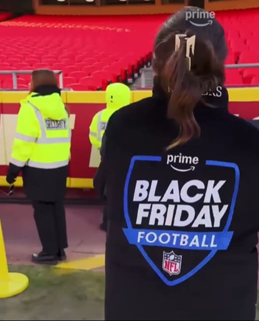 Kaylee Hartung flaunts NFL WAG Kristin Juszczyk's custom Chiefs-Raiders ...