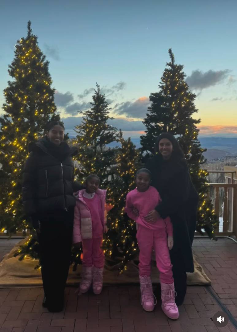 Vanessa Bryant shares Kobe’s daughters having heartwarming holiday ski ...