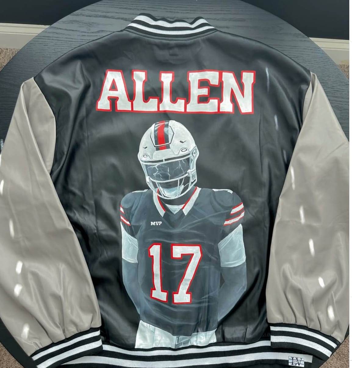 Hailee Steinfeld's custom Josh Allen jacket for Bills-Broncos game revealed
