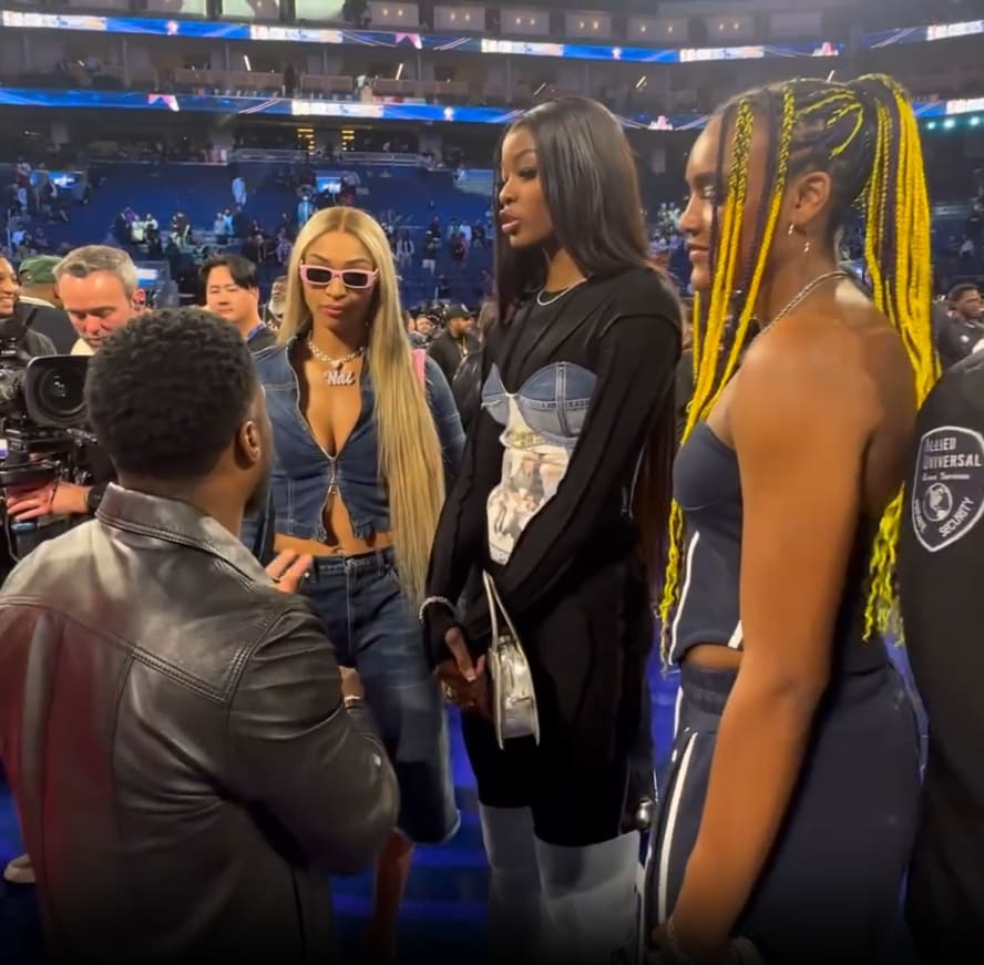 Kevin Hart dwarfed by WNBA stars DiJonai Carrington, Rickea Jackson ...