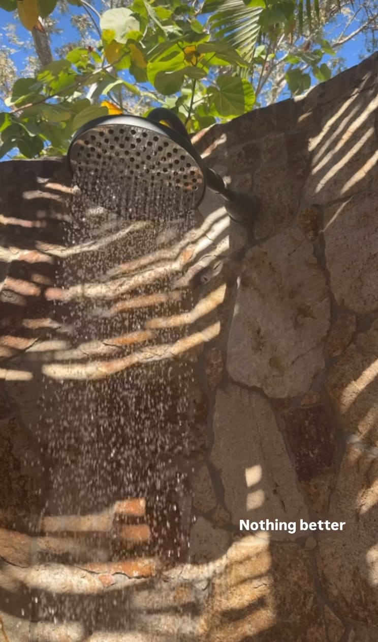 49ers WAG Kristin Juszczyk goes ‘vacation mode’ in Mexico with sizzling ...