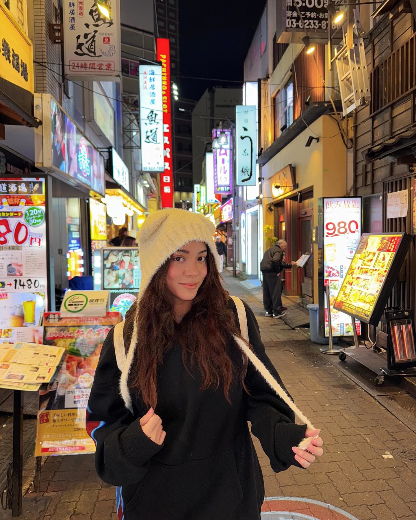 WNBA's Cameron Brink towers over 5-foot-4 Twitch streamer Cinna in ...