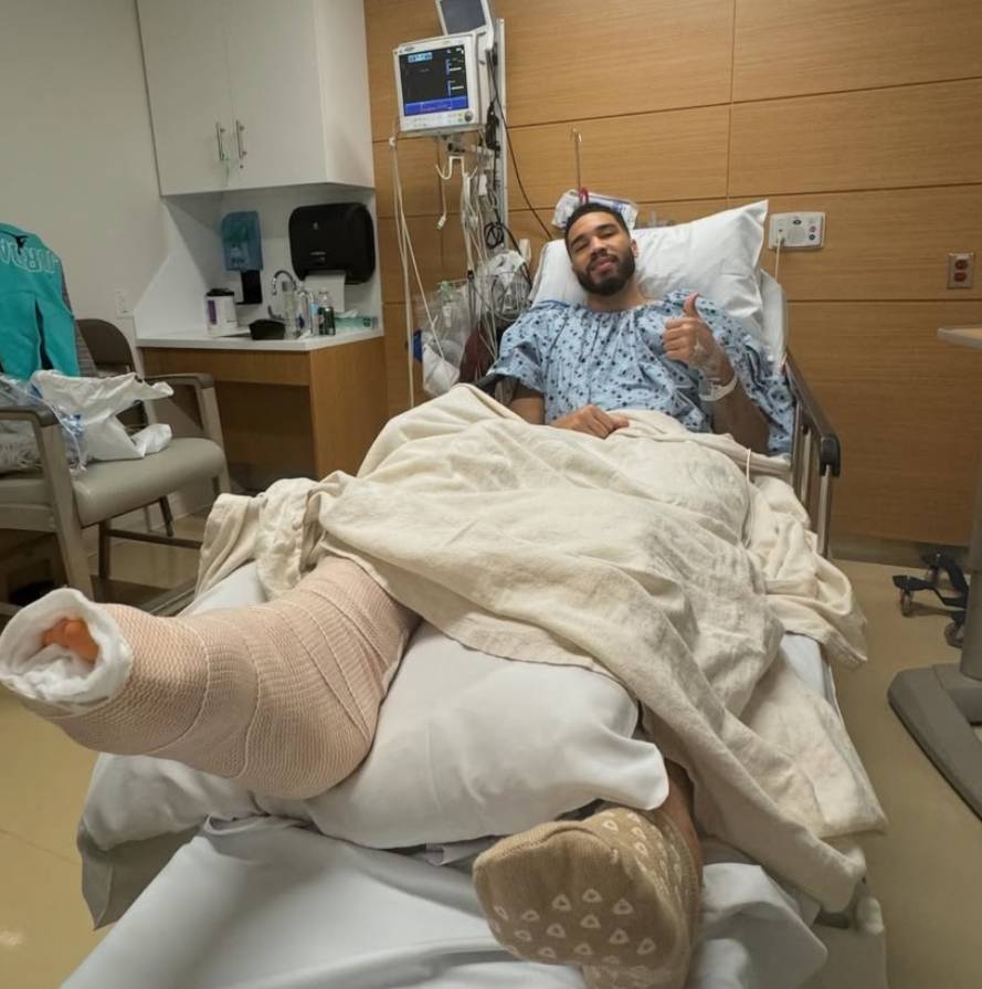Stephen Curry has 4-word pick-me-up for Jayson Tatum’s surgery recovery ...