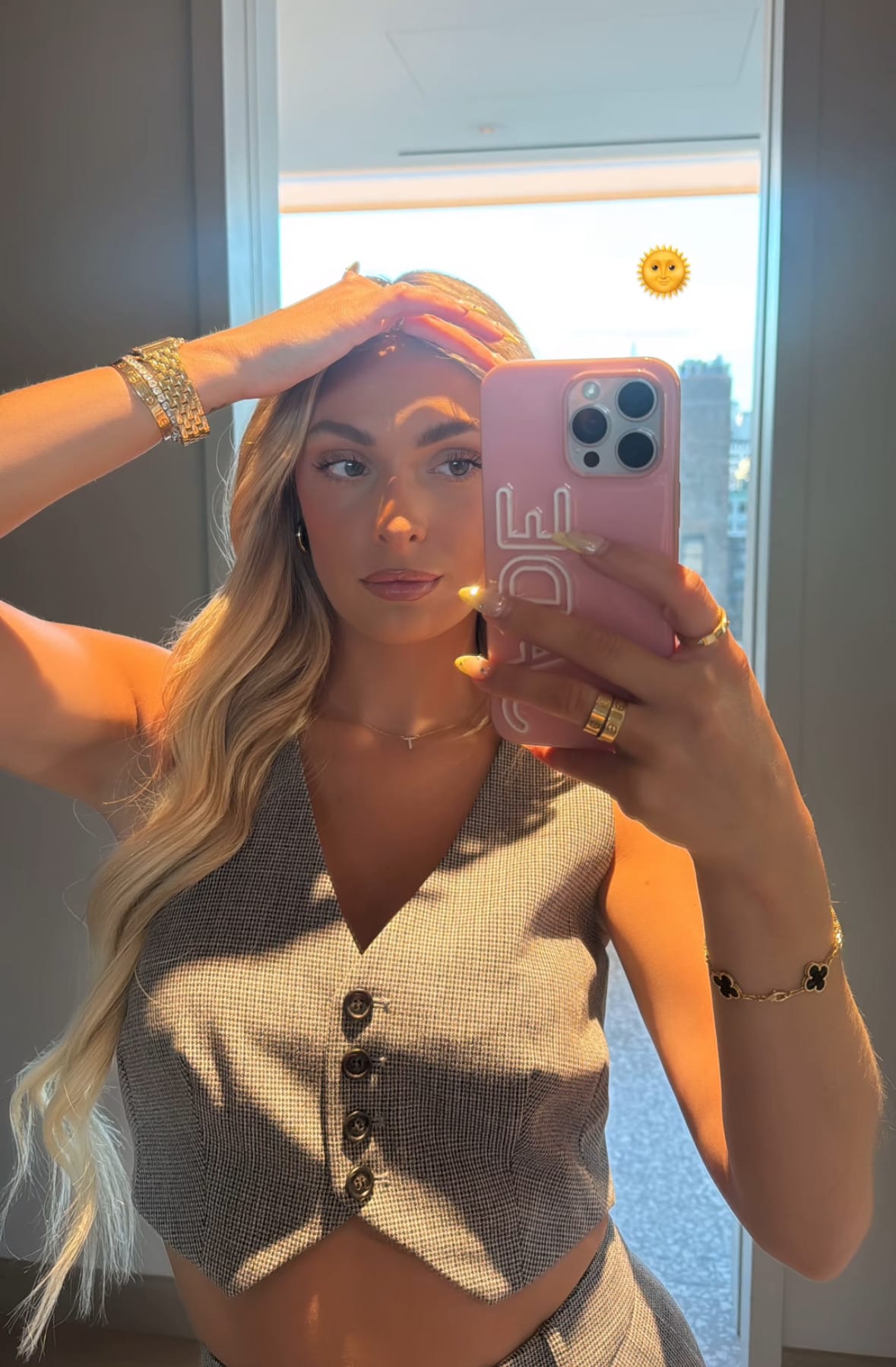 Tyrese Haliburton's gf Jade steals show in NYC fit before Pacers-Knicks ECF Game 1