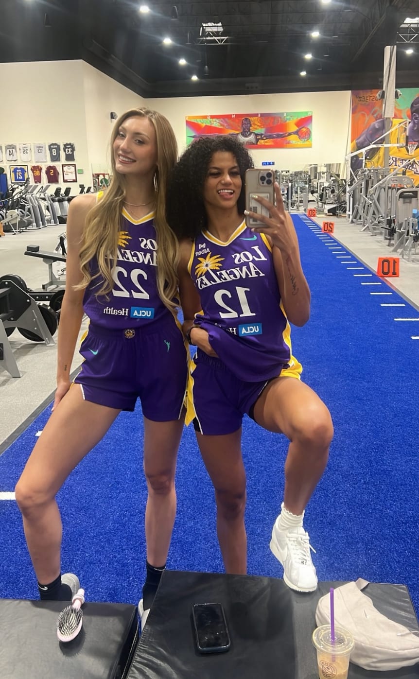 Cameron Brink rocks full Sparks uniform dancing with bestie teammate ...