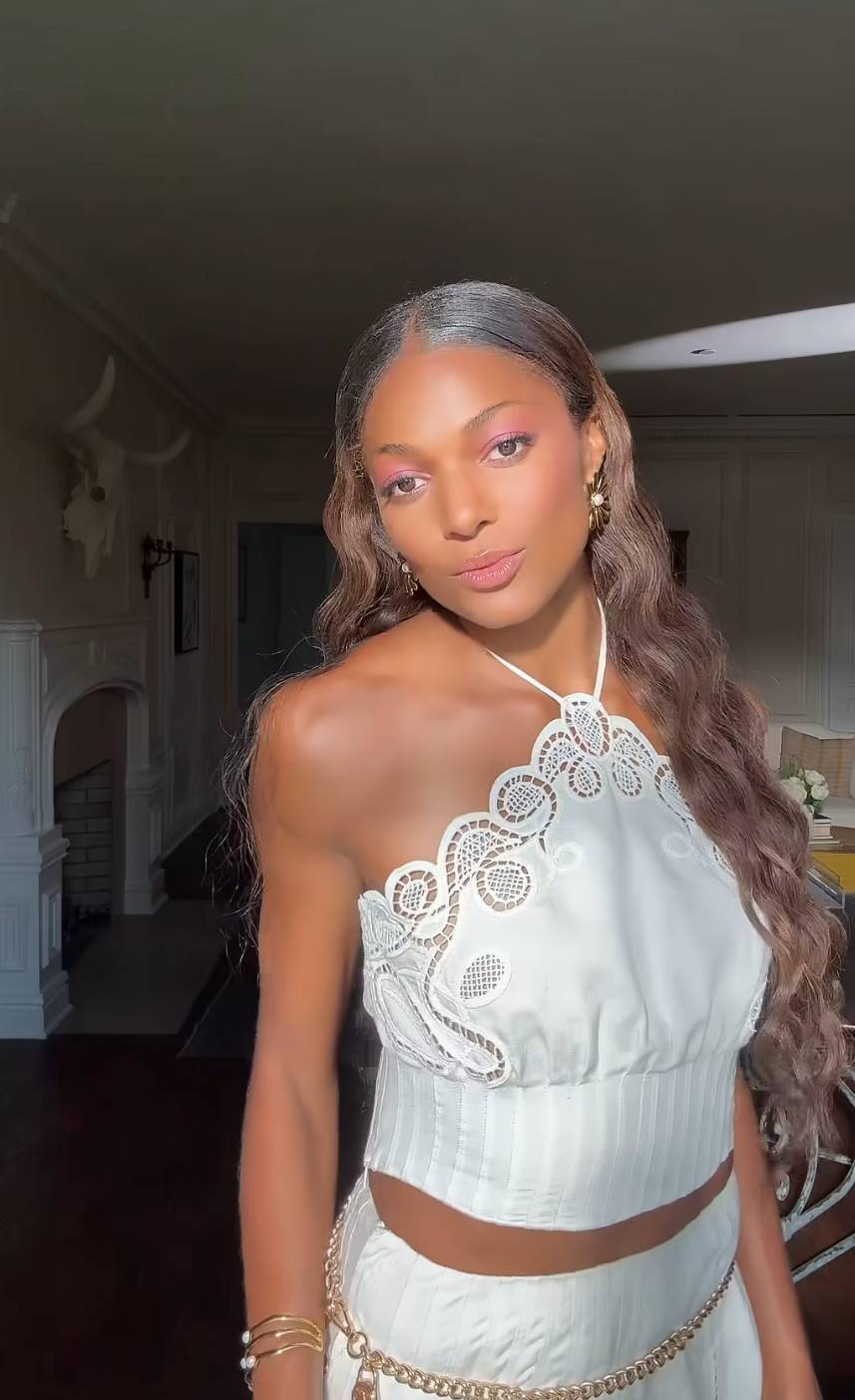 Olympic champ Gabby Thomas flaunts dramatic new look while crushing ...