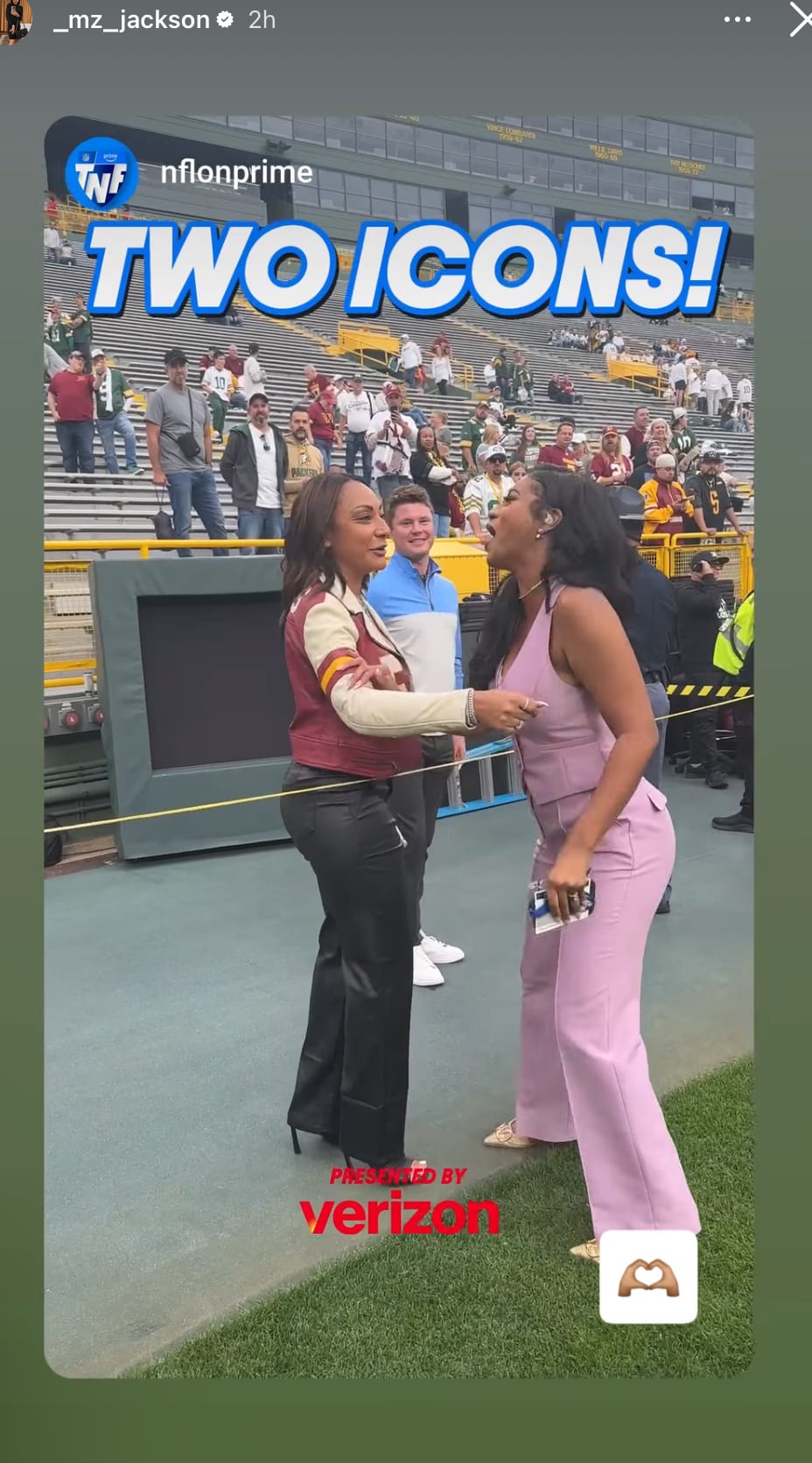 Jayden Daniels’ mom rocks custom ‘5’ coat, black leather pants for ...