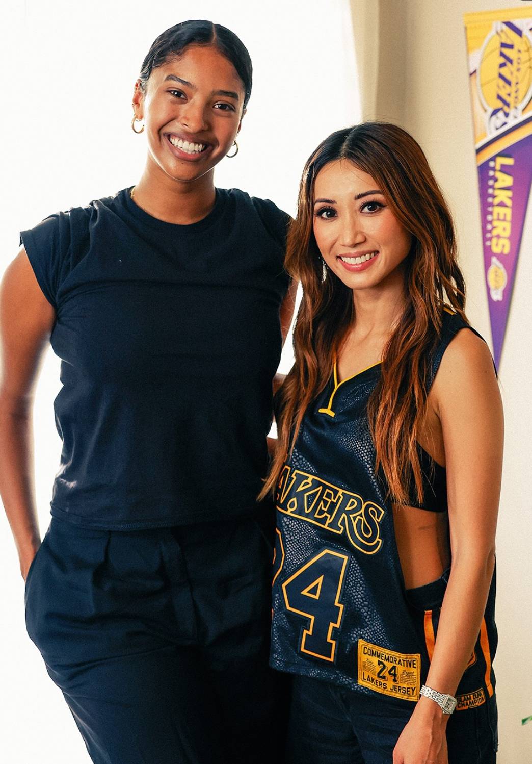 Natalia Bryant has dad Kobe’s height standing beside Lakers diehard celeb