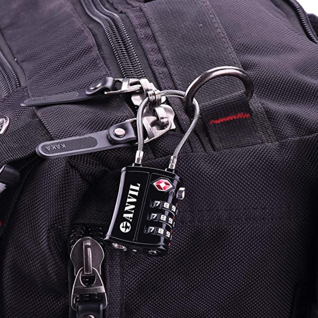 10 Top-Rated Travel Accessories That You Need Before Your Next Vacation