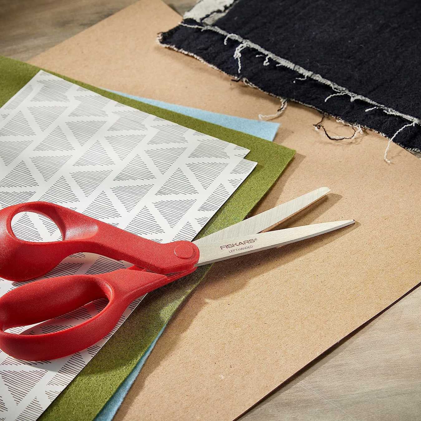 9 of the Best Left-Handed Products That Can Make Life So Much Easier