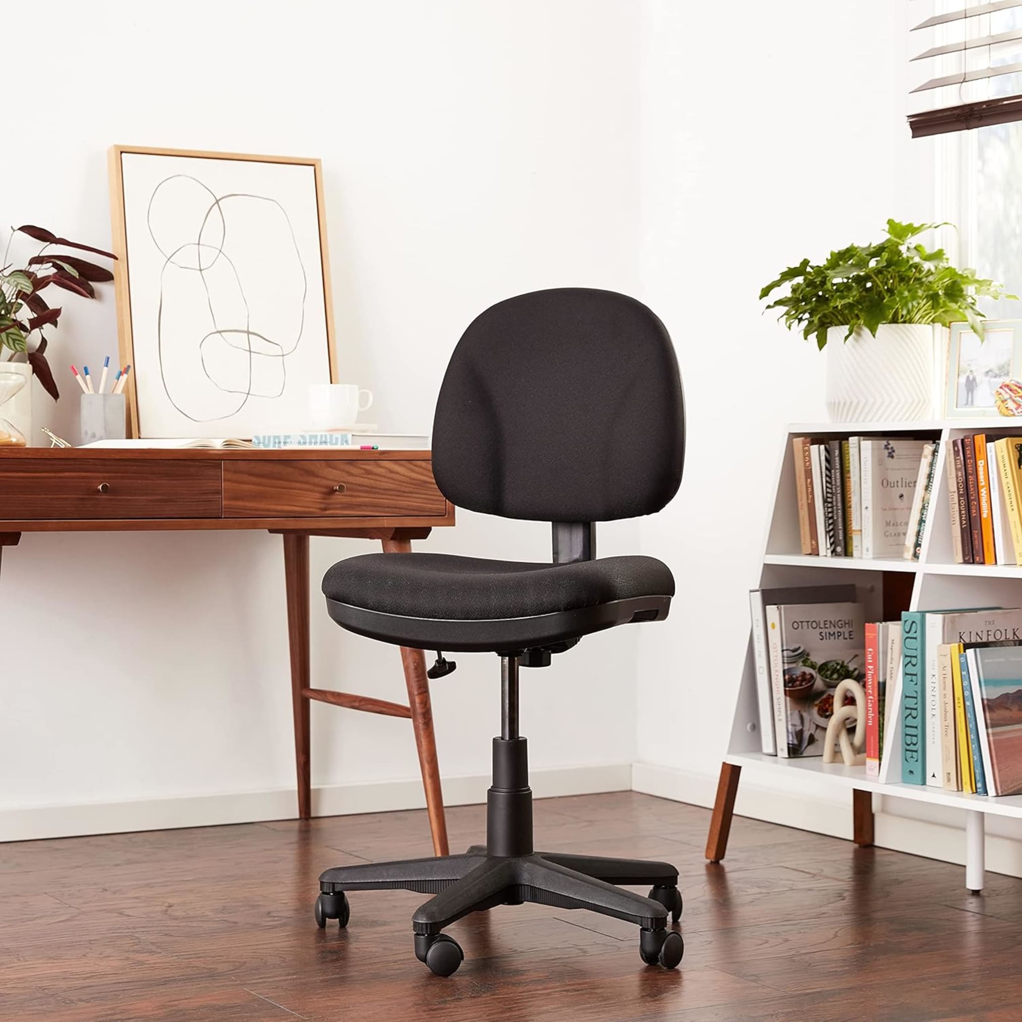 14 Office Essentials a Professional Organizer Says You Should Have at Home